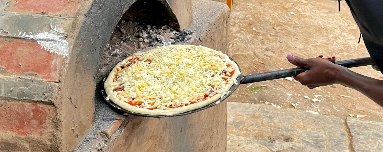 Pizzzzzzzzzza News – Gorilla Highlands Experts